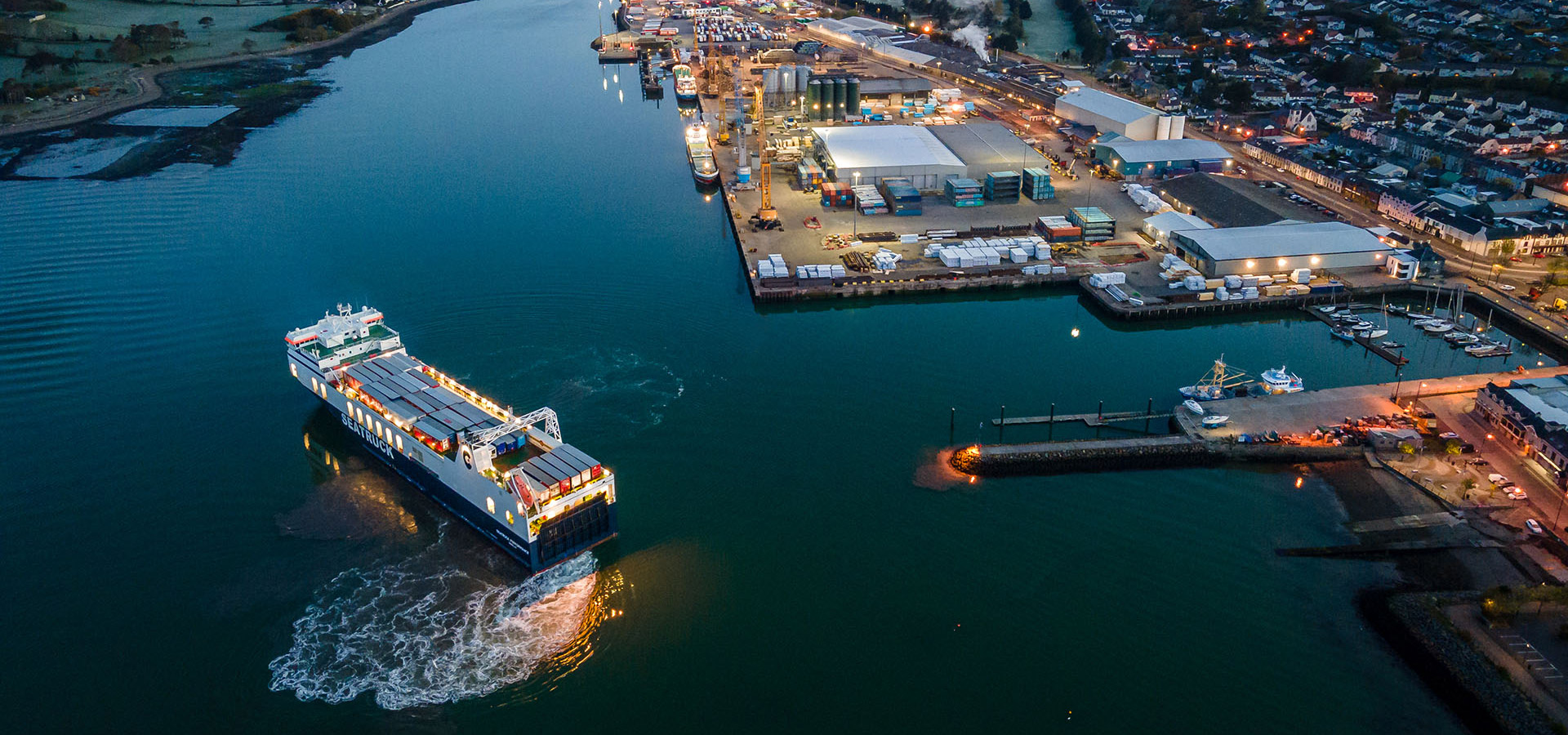 Je náklad bez doprovodu vhodný pro vaše podnikání? | Freightlink - Váš ...